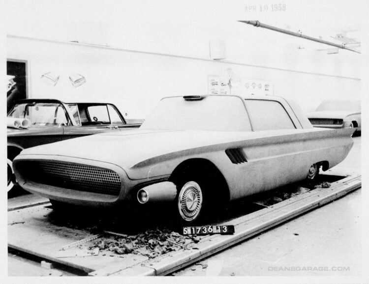 A Design at a Crossroads—1967 Thunderbird – Dean’s Garage