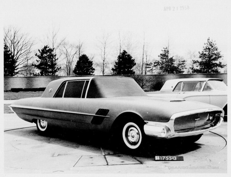 A Design at a Crossroads—1967 Thunderbird – Dean’s Garage