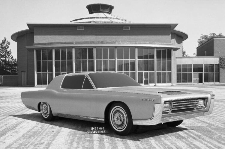 A Design at a Crossroads—1967 Thunderbird – Dean’s Garage