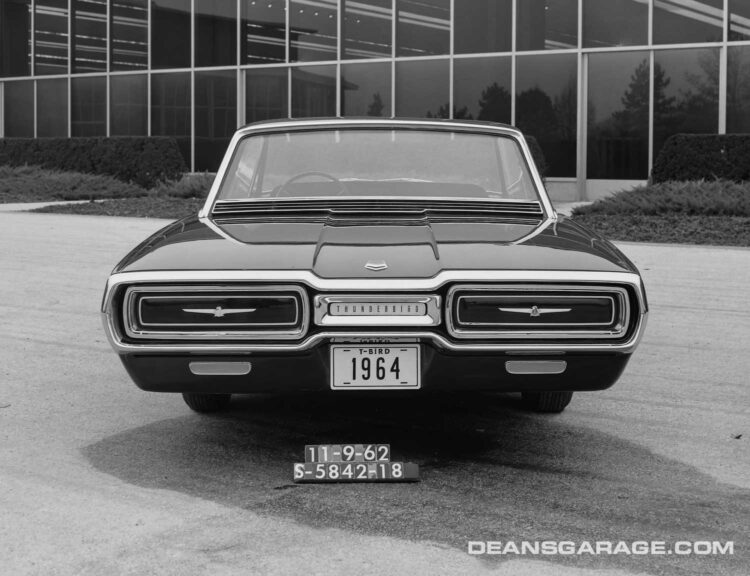 A Flair for the All-new ’64 Thunderbird – Dean’s Garage