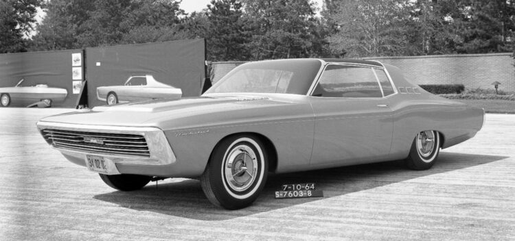A Design at a Crossroads—1967 Thunderbird – Dean’s Garage