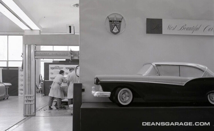 Ford Product Development Center – Dean’s Garage