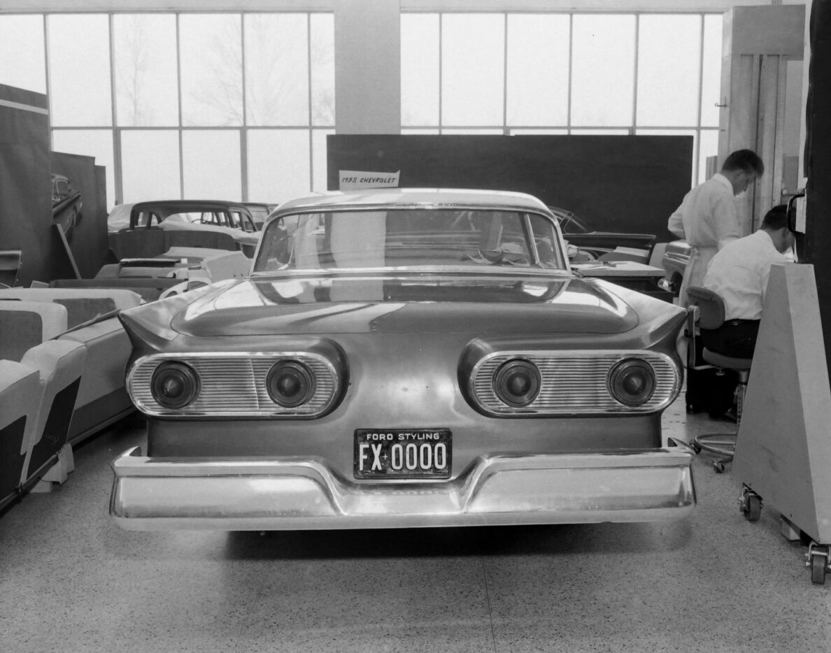 Dean’s Garage – Yesterday’s Look at Tomorrow