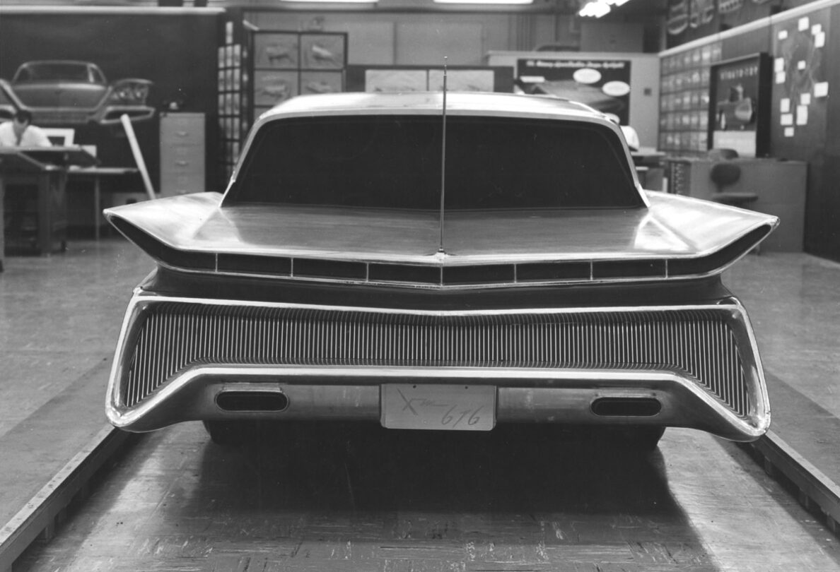 Dean’s Garage – Yesterday’s Look at Tomorrow