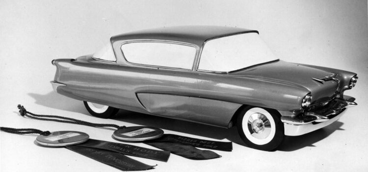 Stan Mott’s Autobiography – Dean’s Garage