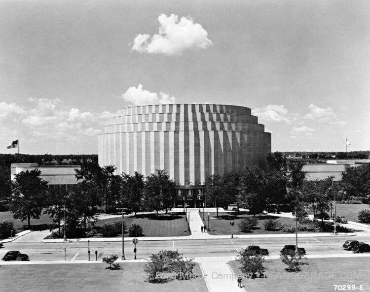 The Ford Rotunda – Dean’s Garage